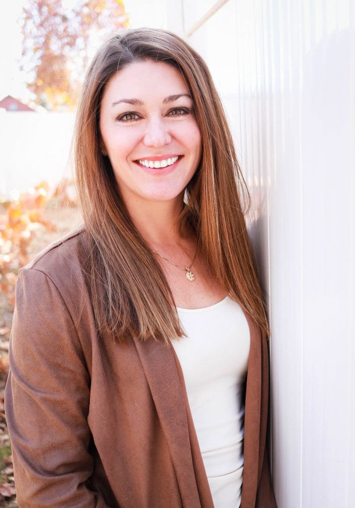 Ashley Ahlert|Get Real U